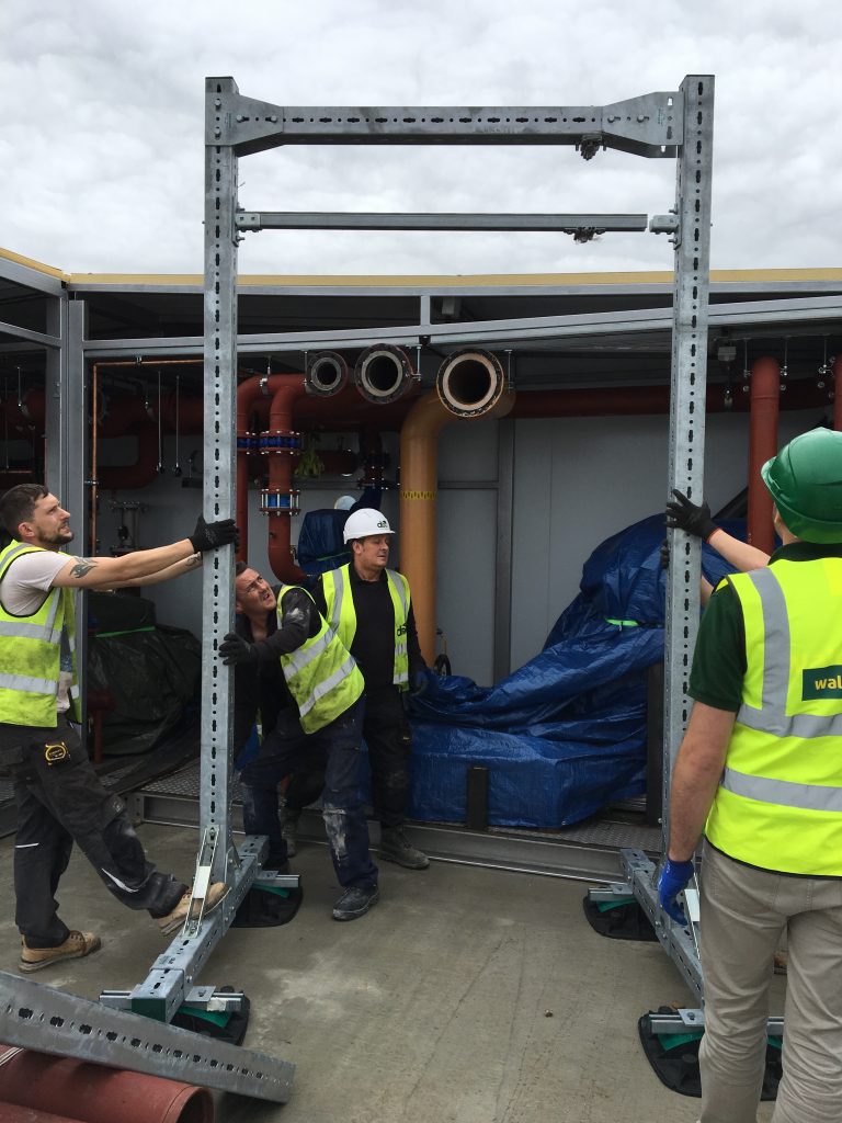 Heavy pipe support system for rooftops - Walraven Canada