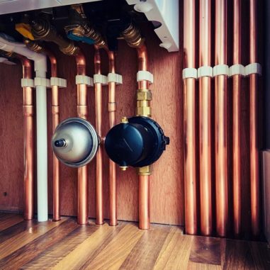 The plastic pipe clip with a difference from Walraven - starQuick