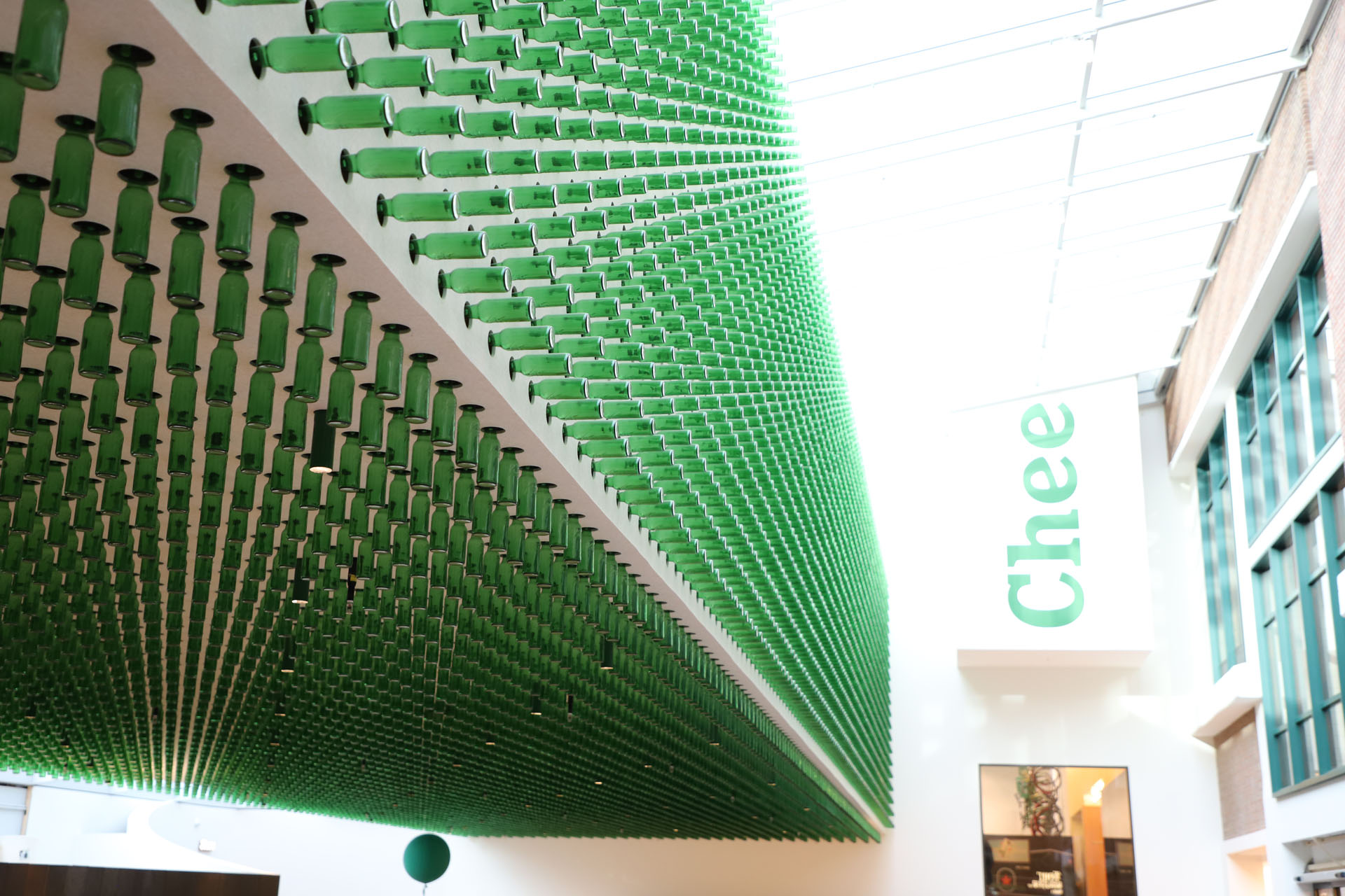 Fixing systems for the entrance of the Heineken Experience - Walraven ...
